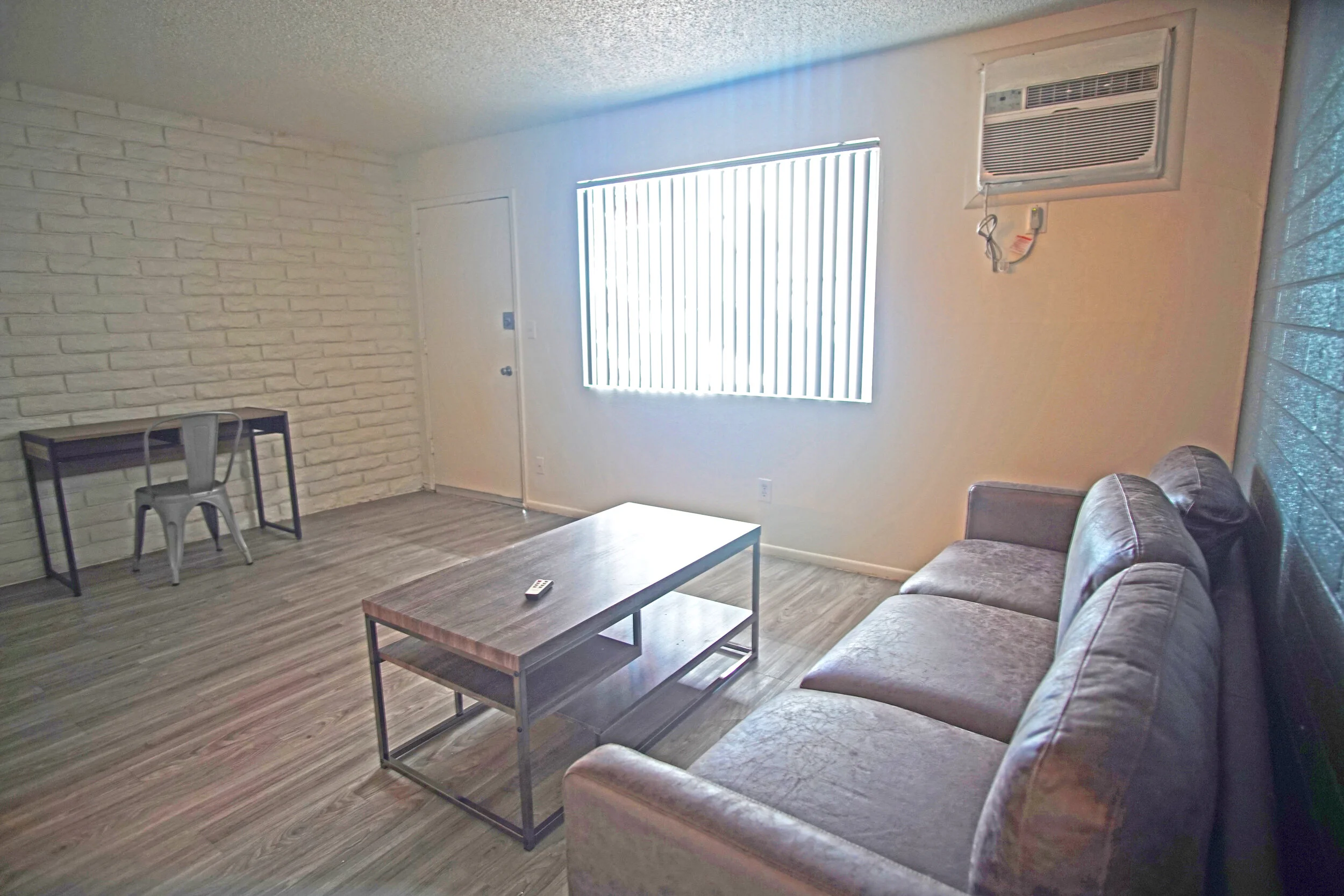 Studio — University Pointe