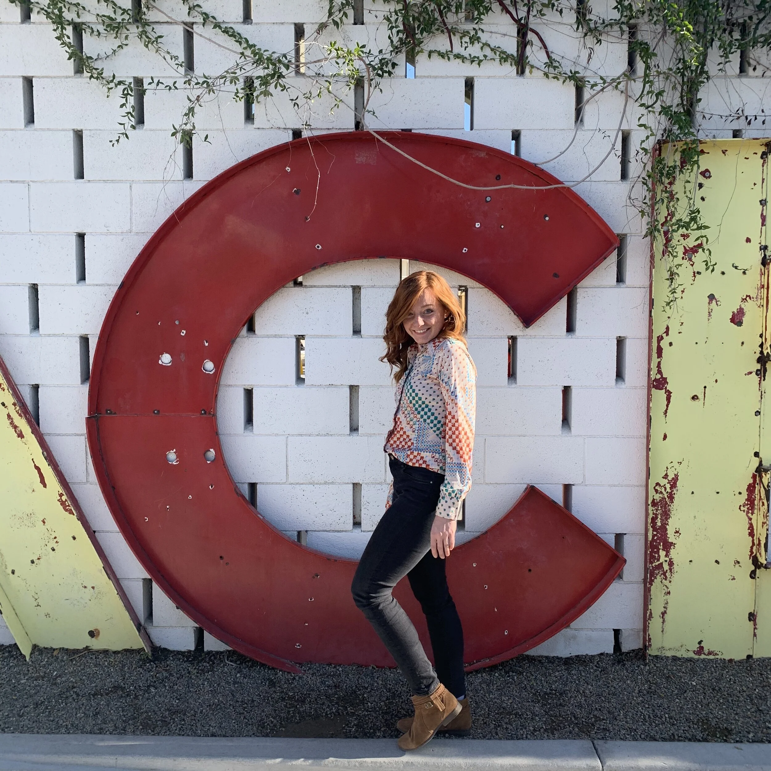 Contact — Dr. Melissa Sell