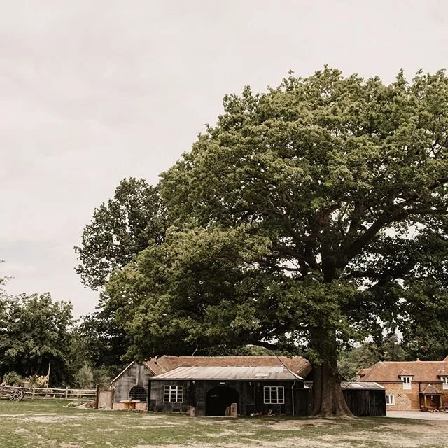 Location — Oak Tree Barn Weddings