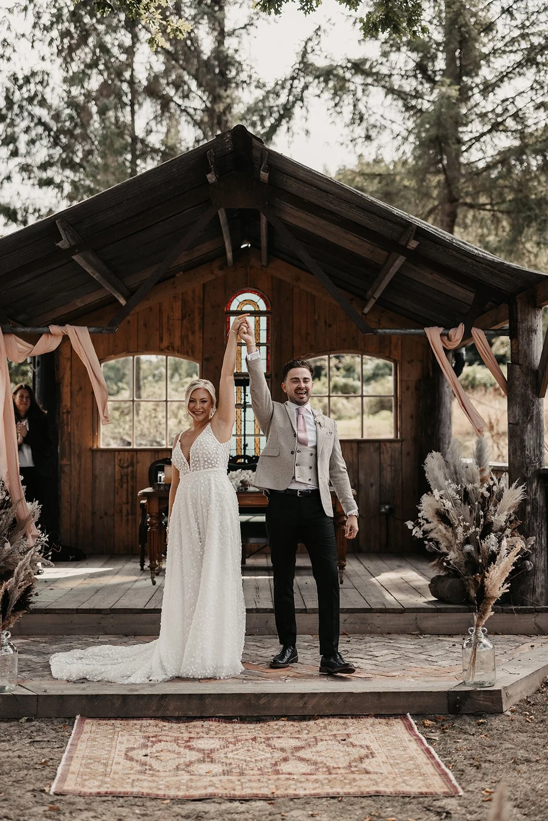 Oak Tree Barn Weddings