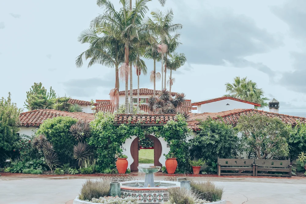 LOCAL Guide, Casa Romiantica Cultural Center & Gardens