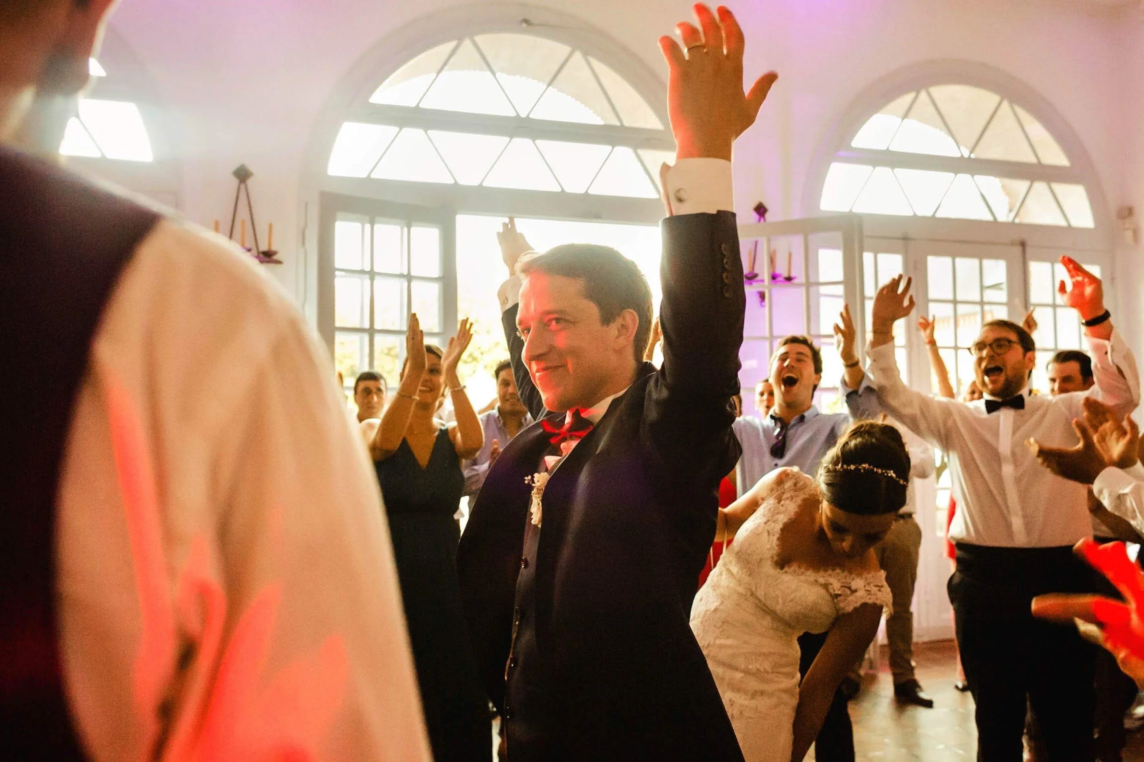 A French-Brazilian Multicultural Wedding | Rubi & Simon — I Do Bilingual