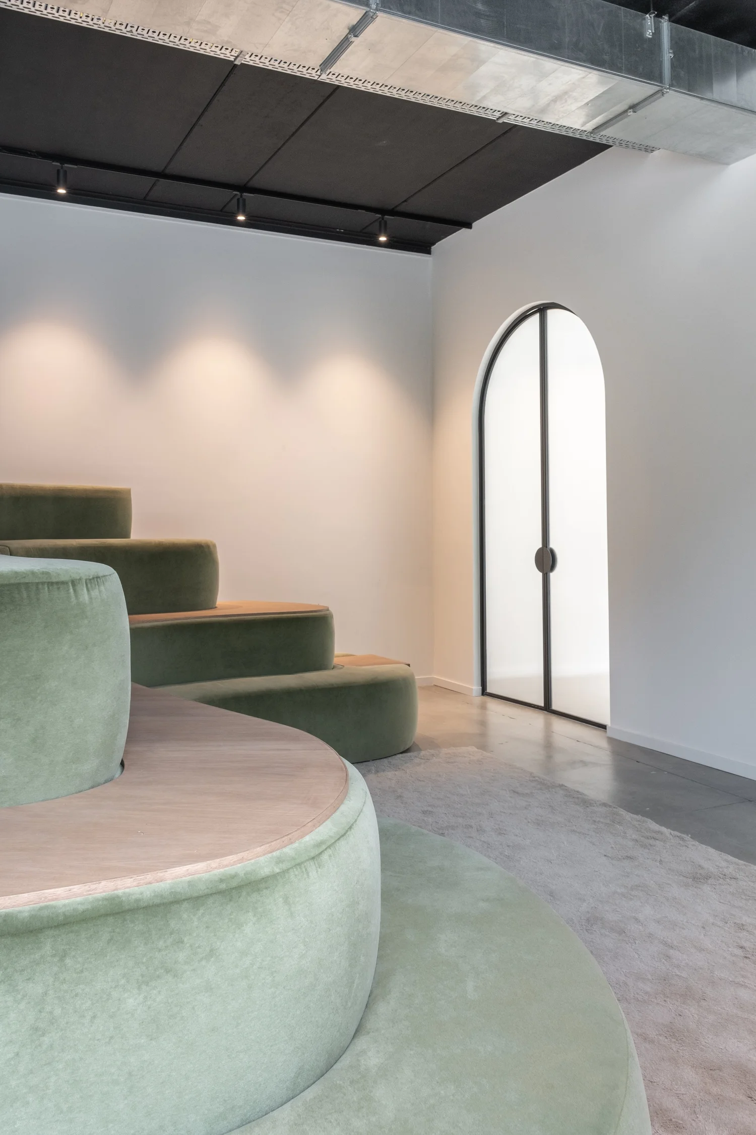 OFFICE HYPHEN — LO ARCHITECTUUR