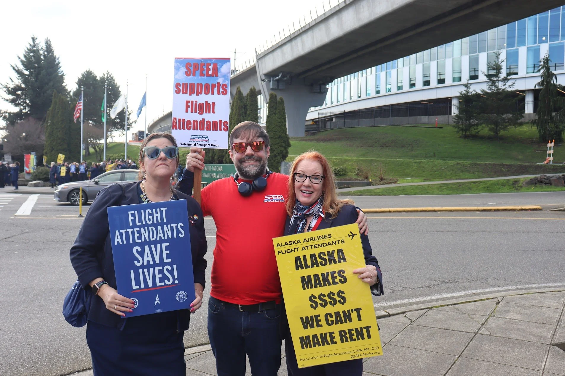 SPEEA Joins Picketing Flight Attendants at Sea-Tac — IFPTE