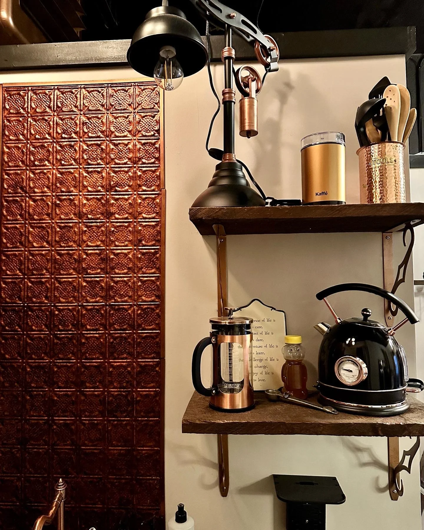 Copper Room — 123 S Washington Vacation Rentals