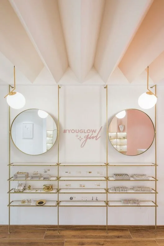 5 Reasons Why Using Mirrors to Enhance the Look and Feel of Your Retail ...