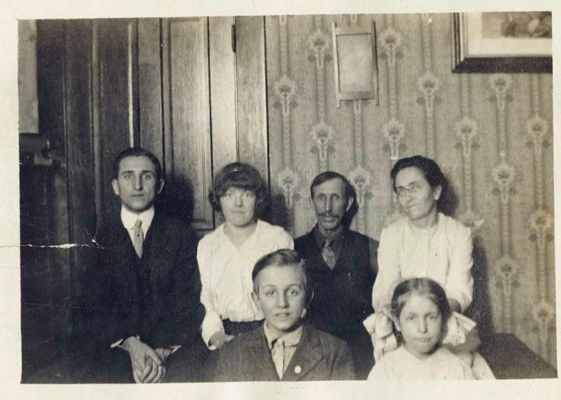 The Lives of Walt Disney's Siblings: Herbert Disney, Raymond Disney ...