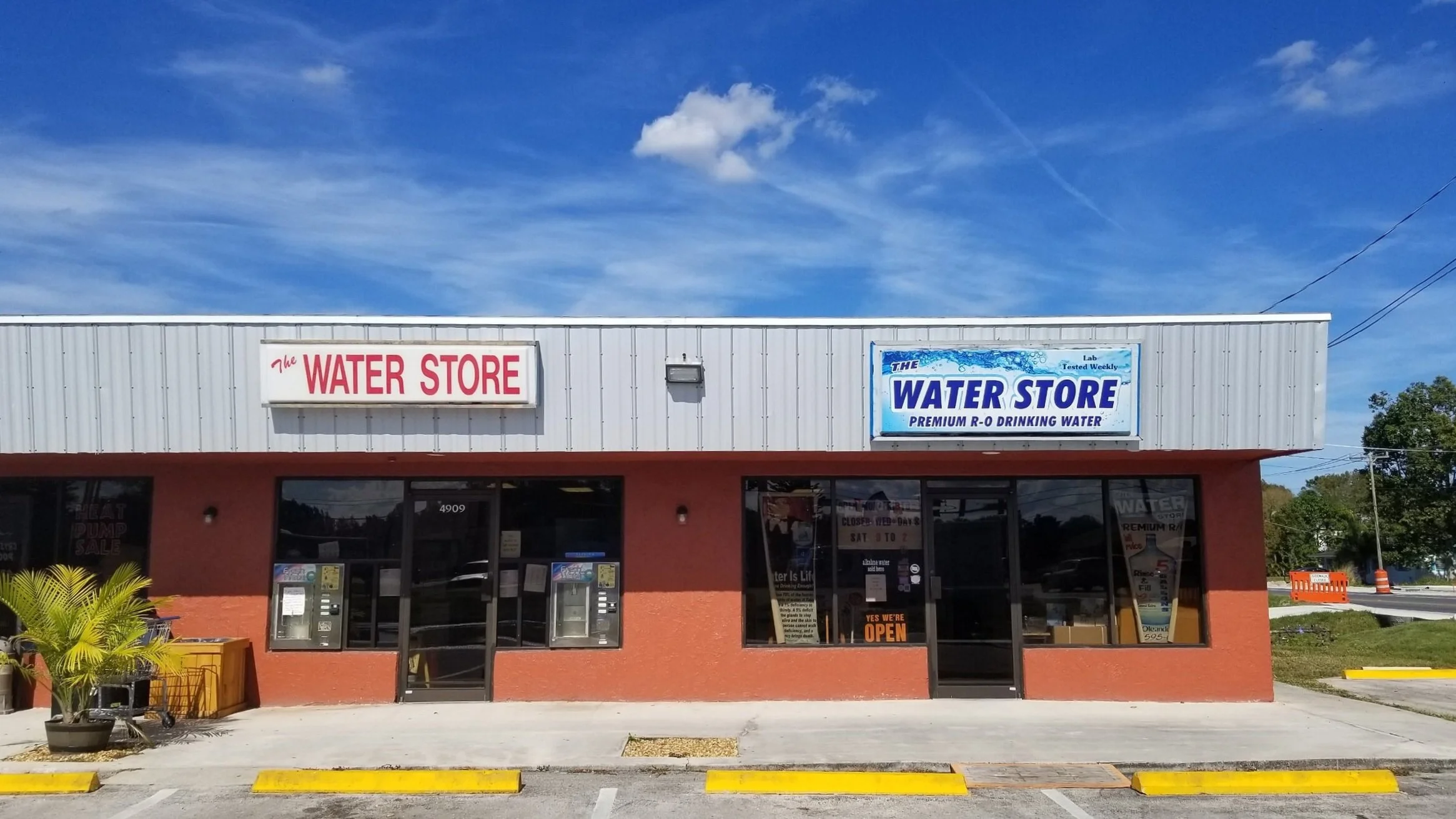 THE WATER STORE
