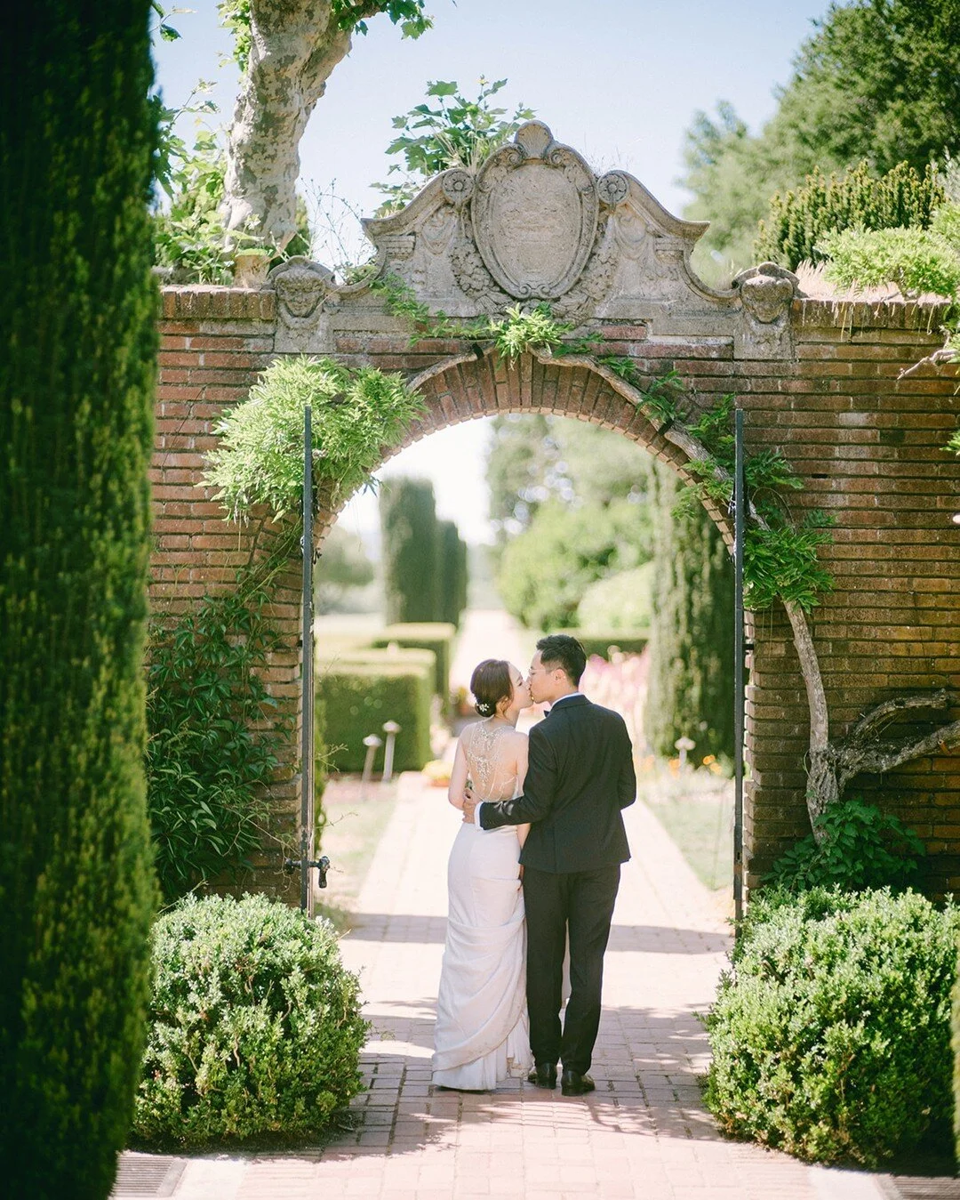 Editorial — Studio Opia