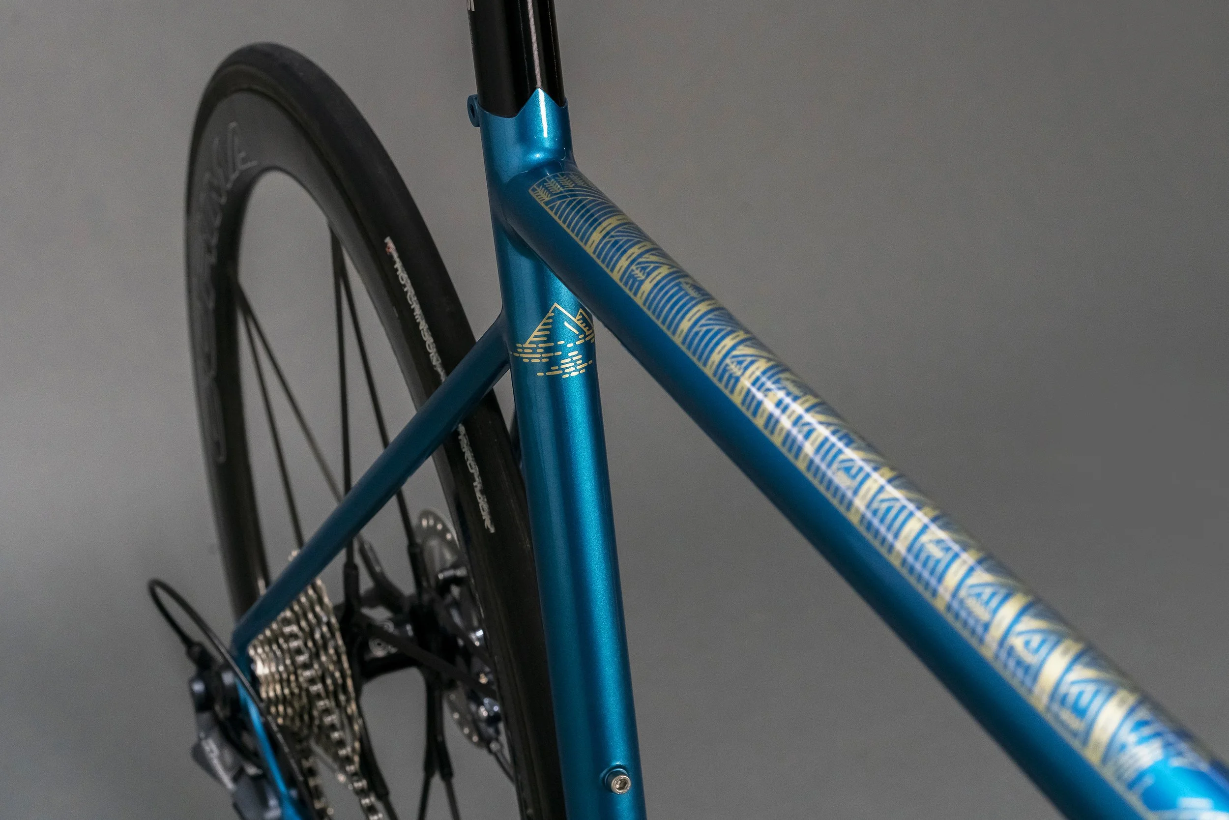 AVALANCHE CYCLES - blue and gold — AVALANCHE