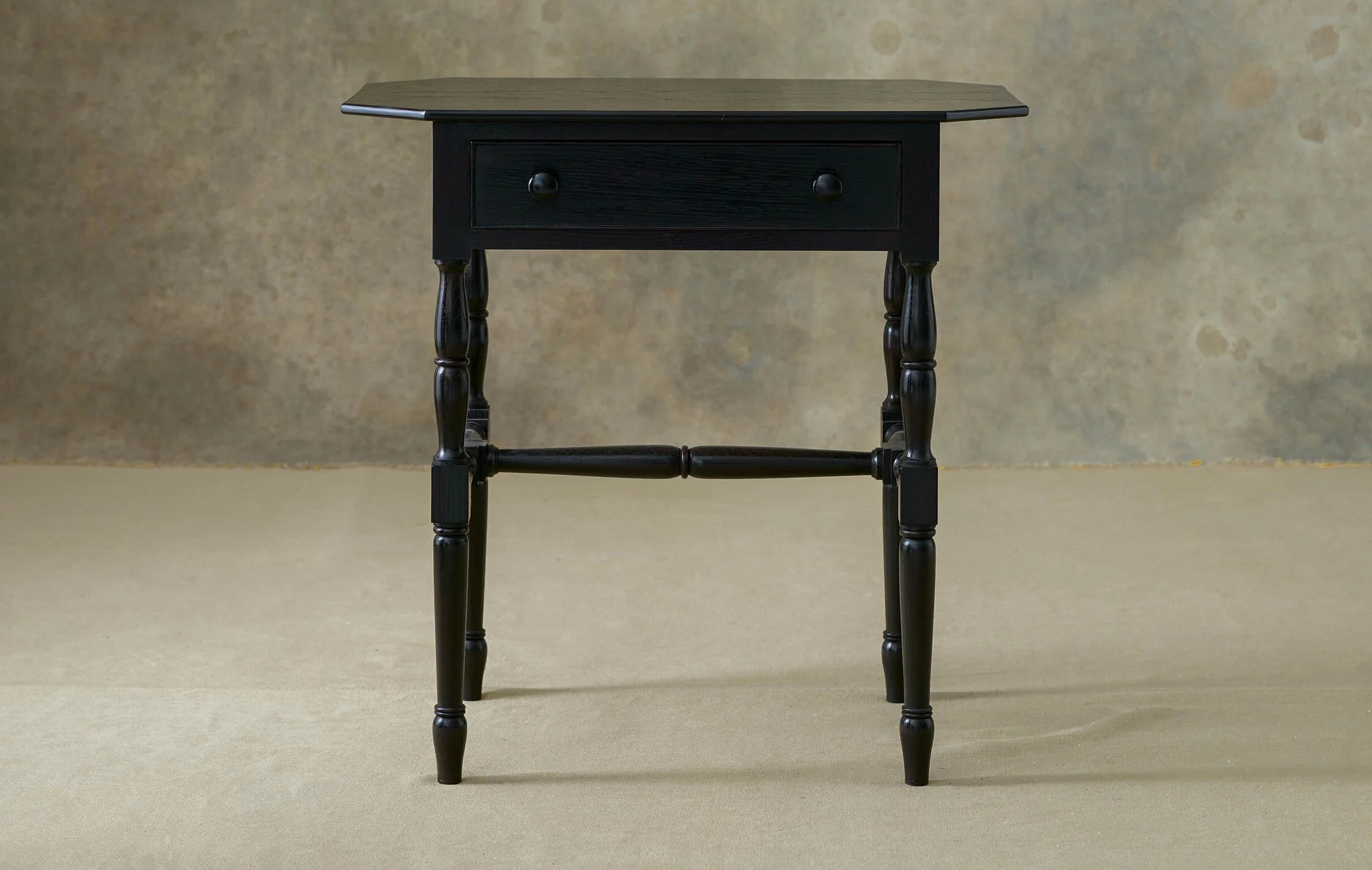 SA HARTLEY HEX TABLE — BROOKS THOMAS