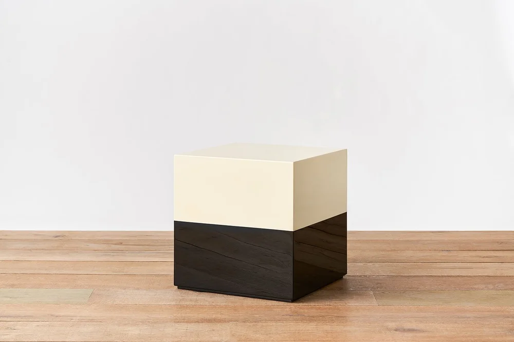 SA TWO TONE LACQUER CUBE SIDE TABLE — BROOKS THOMAS