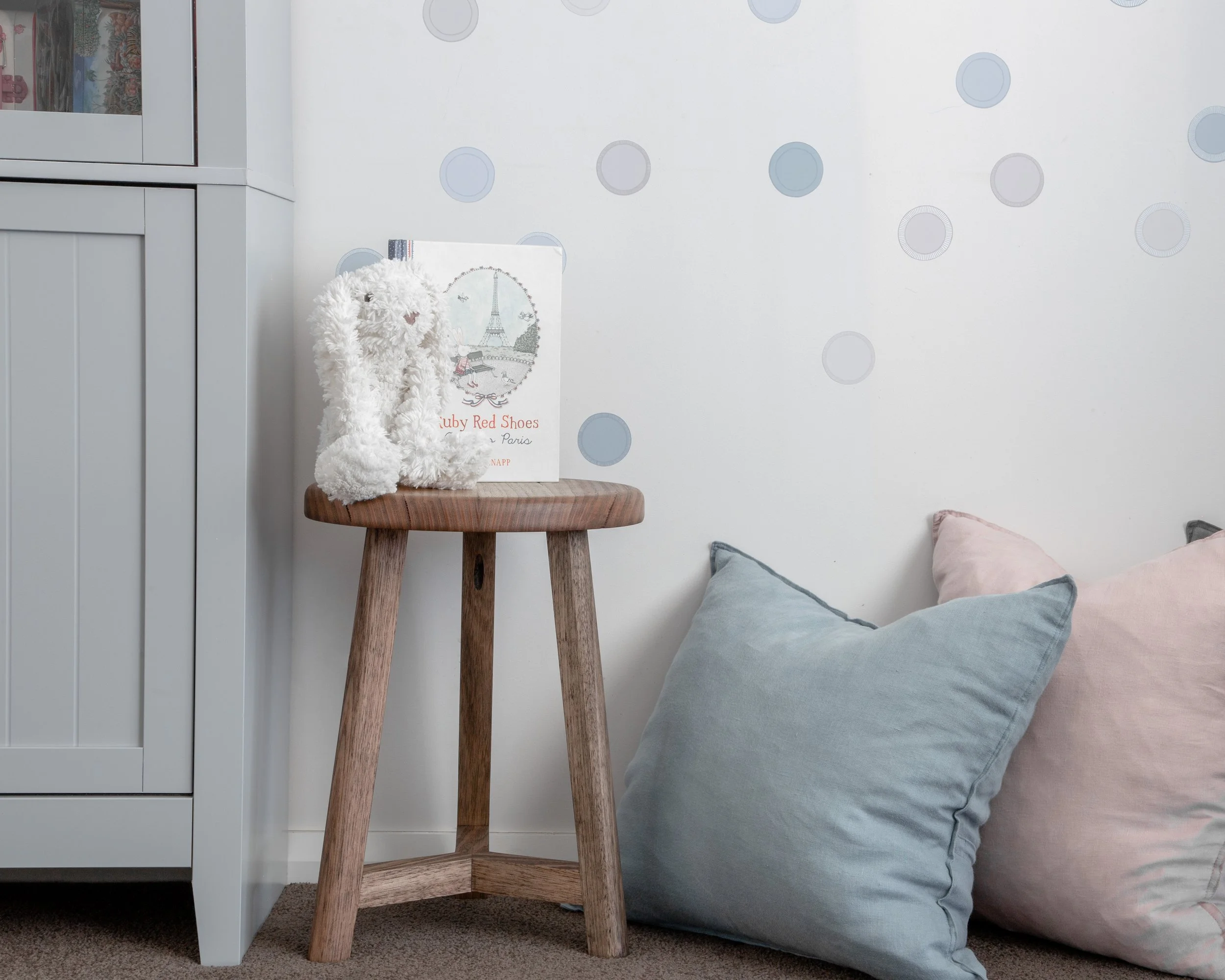 Round Side Table — Jemmervale Designs