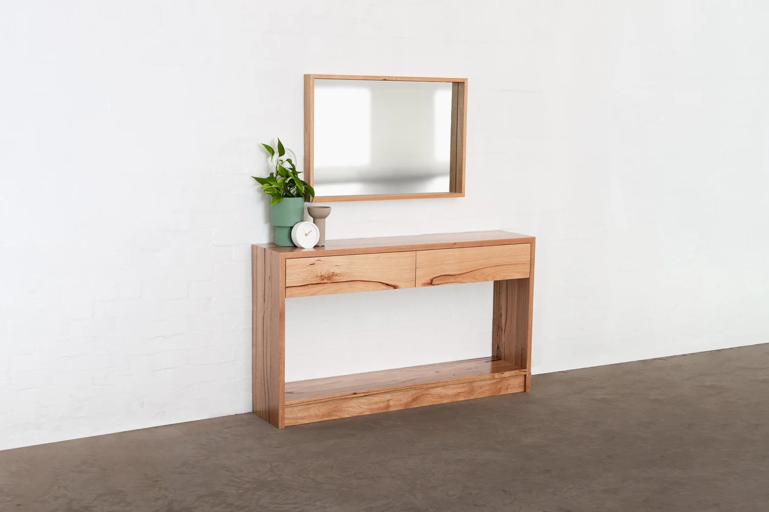 Round Side Table — Jemmervale Designs