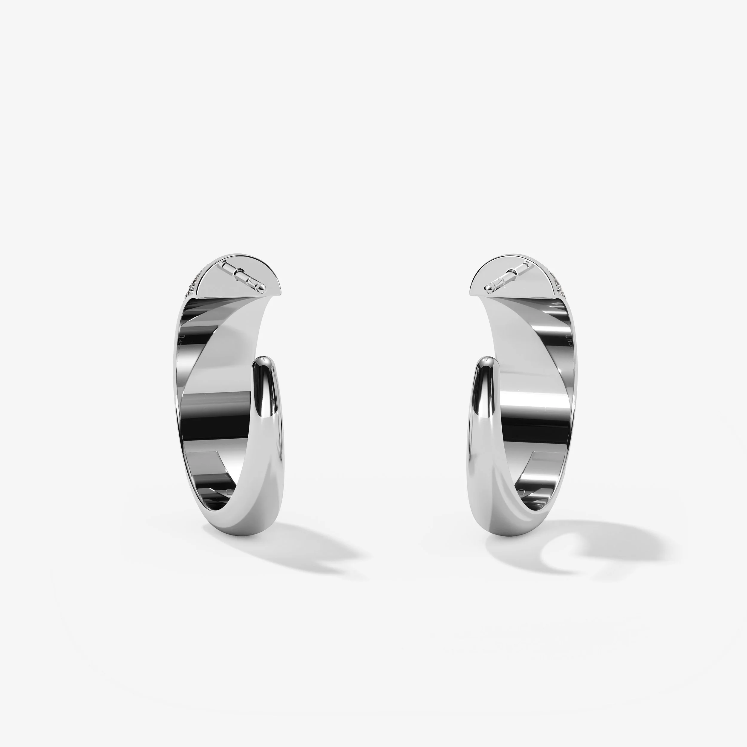 Lenaka Ear Cuff, 18K Gold Vermeil — Beabond