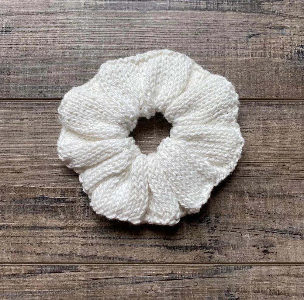 Free Knit Scrunchie Pattern — CLICKETY STICKS