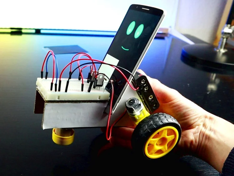 DIY Smartphone Robot - The Award-Winning STEM Challenge — Volt, Paper ...