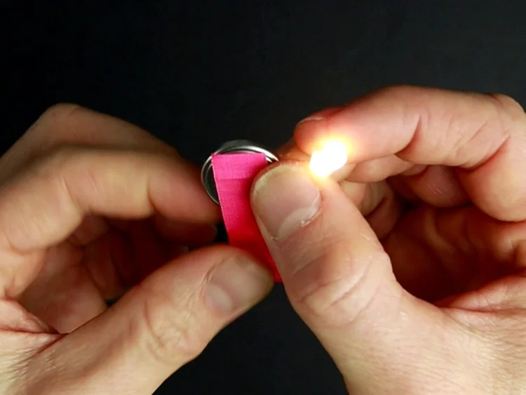 LED Pixel Art Cubes for Kids — Volt, Paper, Scissors!