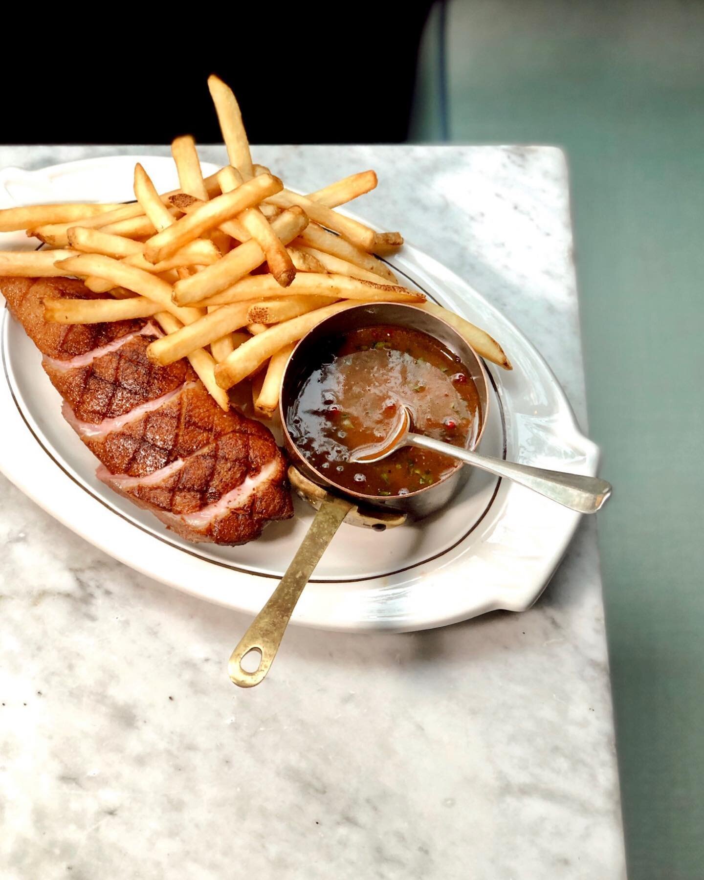 HOTCHEFS — A chef-centric community for the culinary curious.