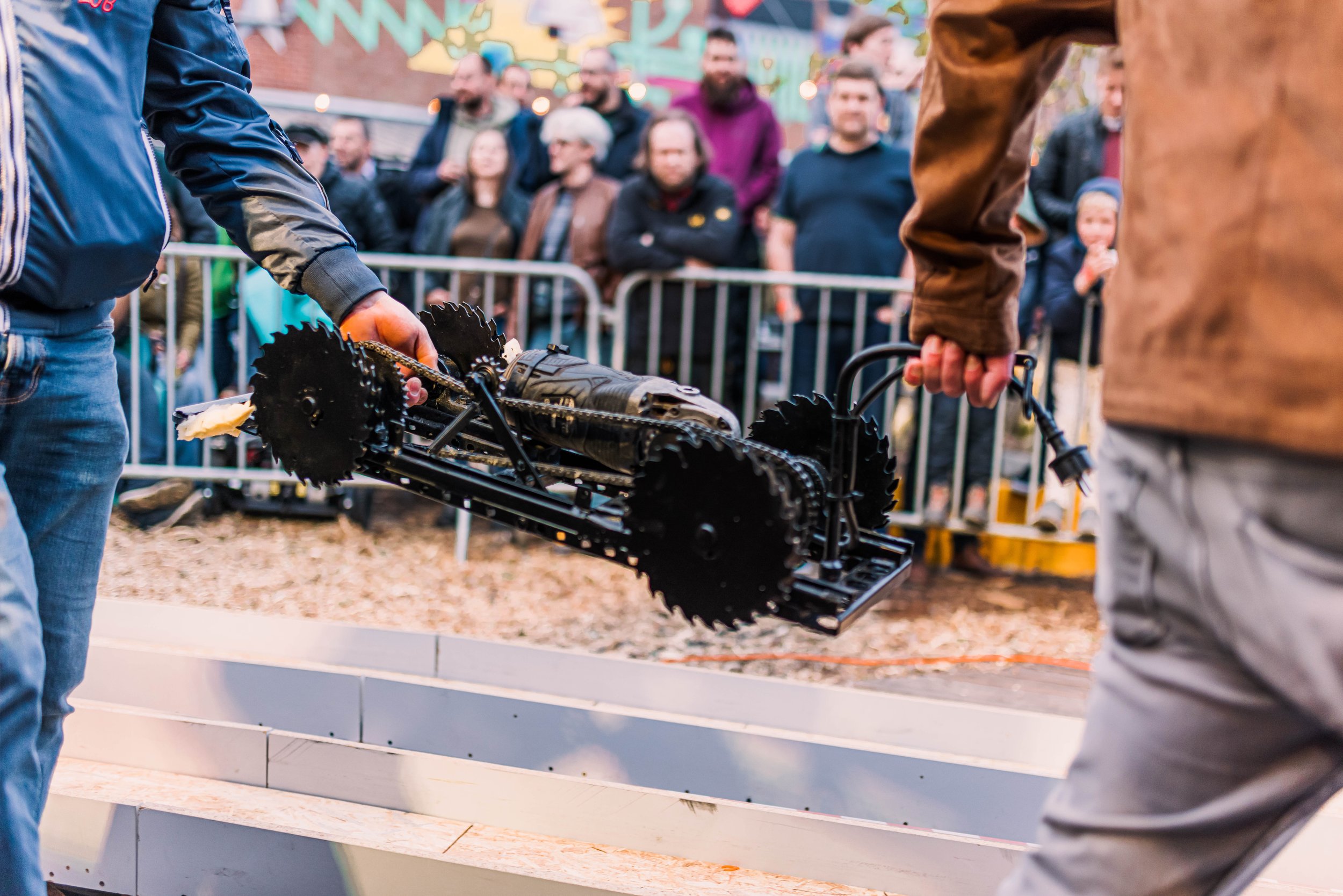 Power Tool Drag Racing — Maker Faire Gent