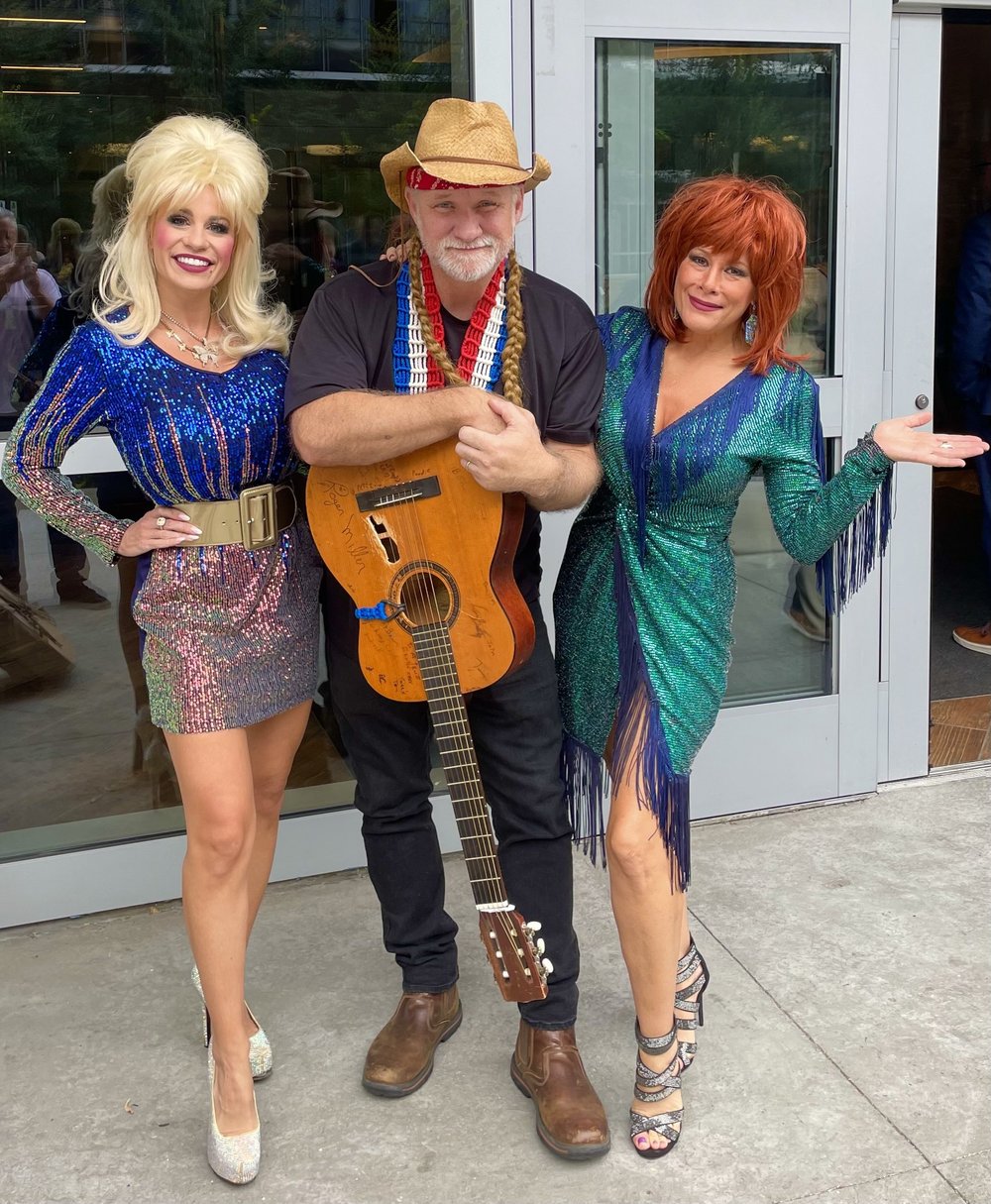 Dolly Parton Lookalike - Dolly Parton Singing Telegram - Country Music ...