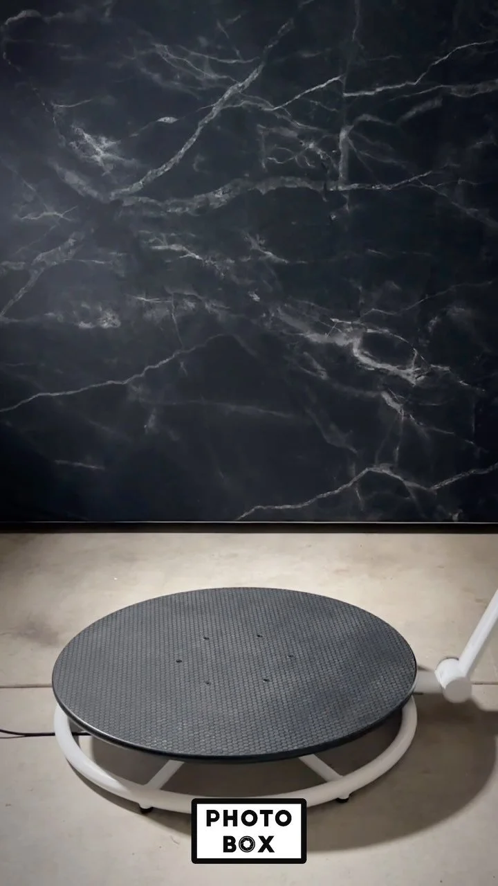 PhotoBox - Seattle Photo Booth Rental