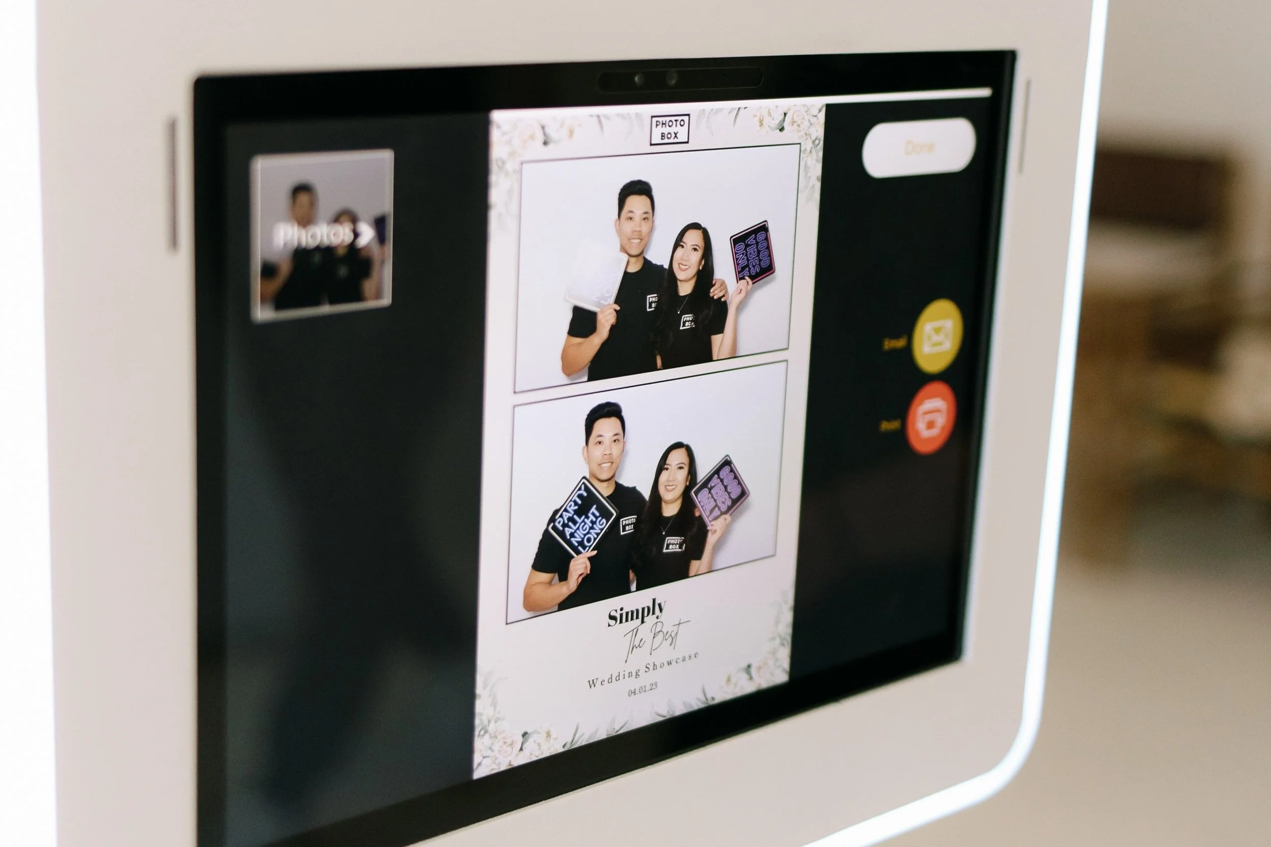 PhotoBox - Seattle Photo Booth Rental