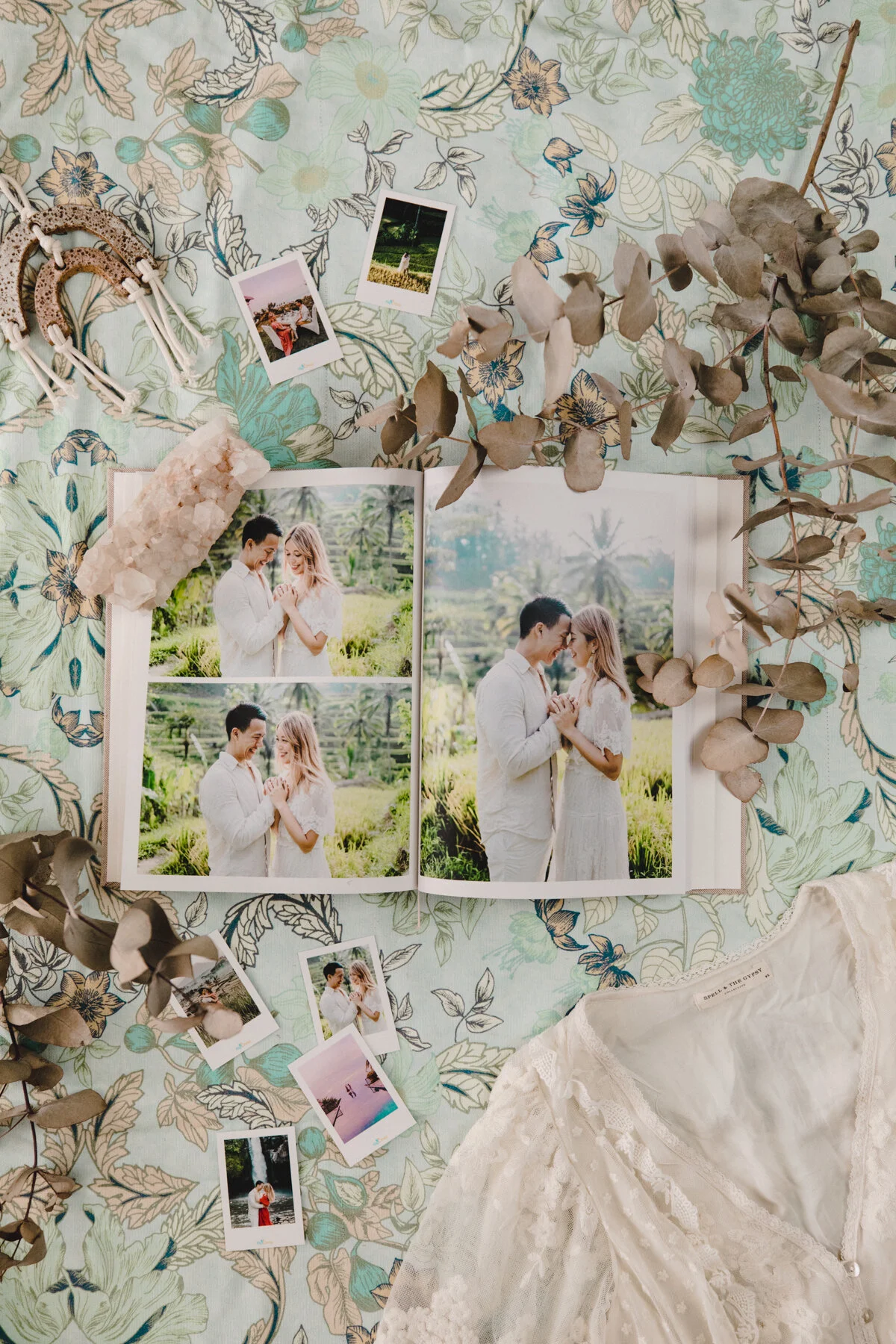 A Moment to Remember - Our 11 Year Anniversary Couple's Photo Book ...