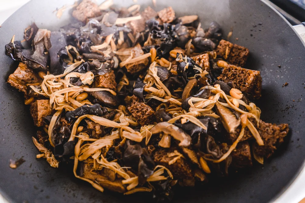 Shanghainese Kao Fu (Braised Wheat Gluten) Recipe (V, V+) — CONNIE CAO