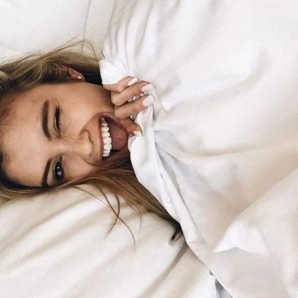 The Benefits Of Sleeping In A Silk Pillowcase Why You Should Be Using Silk For Health the-benefits-of-sleeping-in-a-silk-pillowcase-why-you-should-be-using-silk-for-health