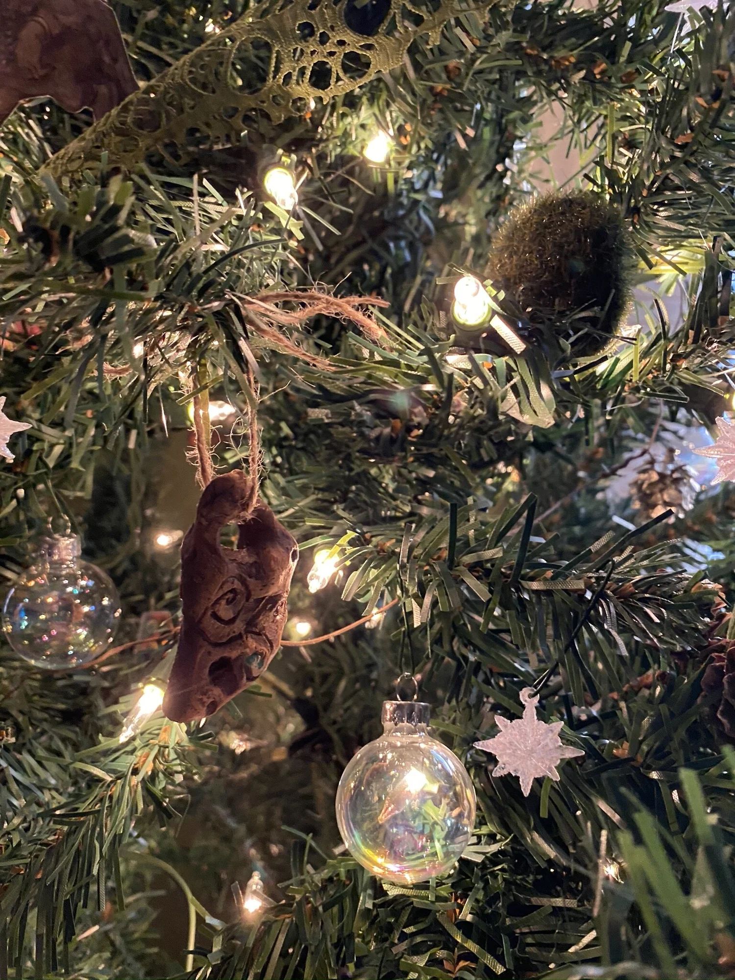 A Holiday Tree Devoted to the Faeries — Grace Nuth