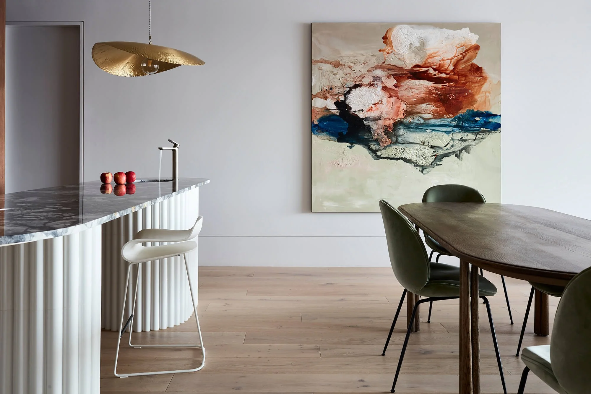Studio aem - Contemporary Waterfront Apartment Interior Design The Isles
