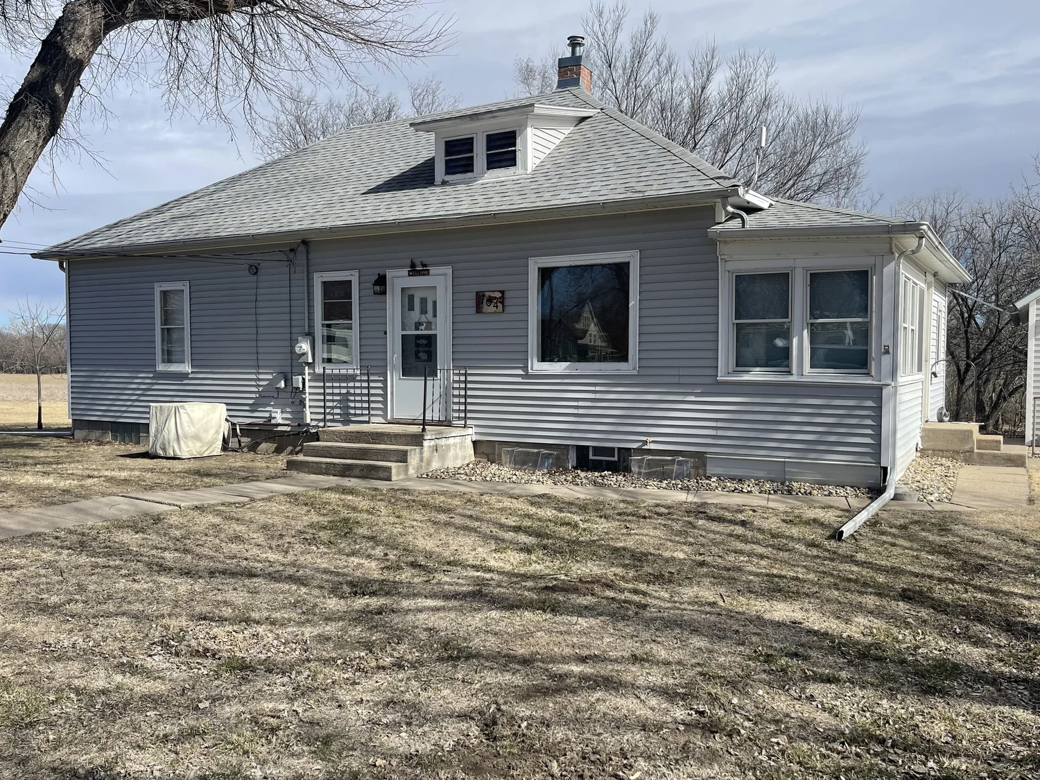 Available Listings — Country Road Realty
