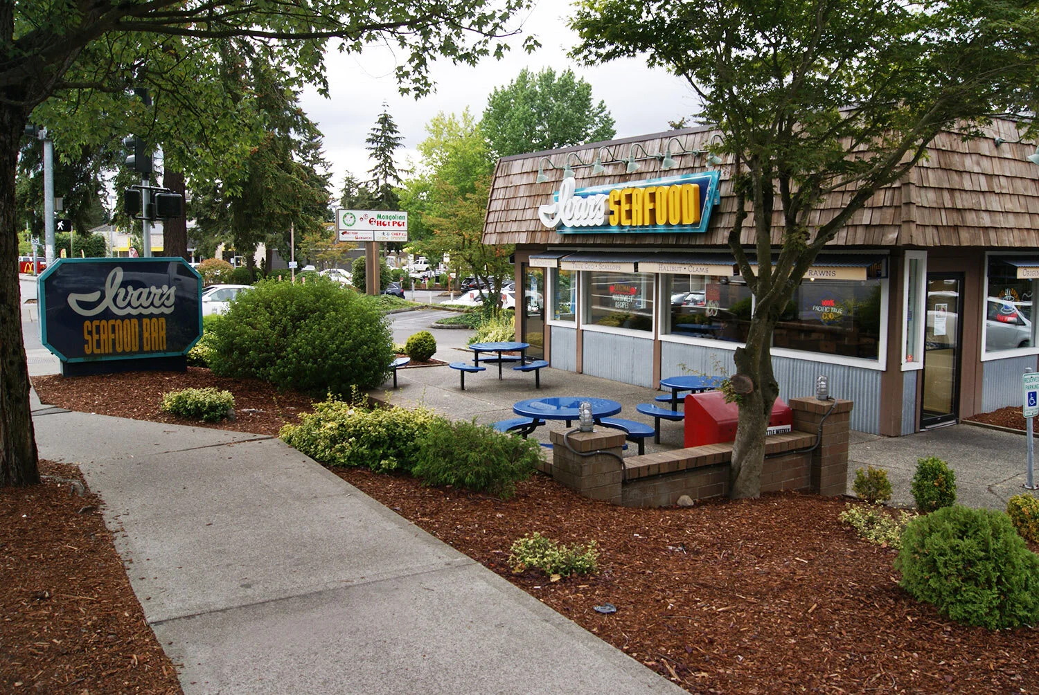 Belleuve Seafood Bar — Ivar's