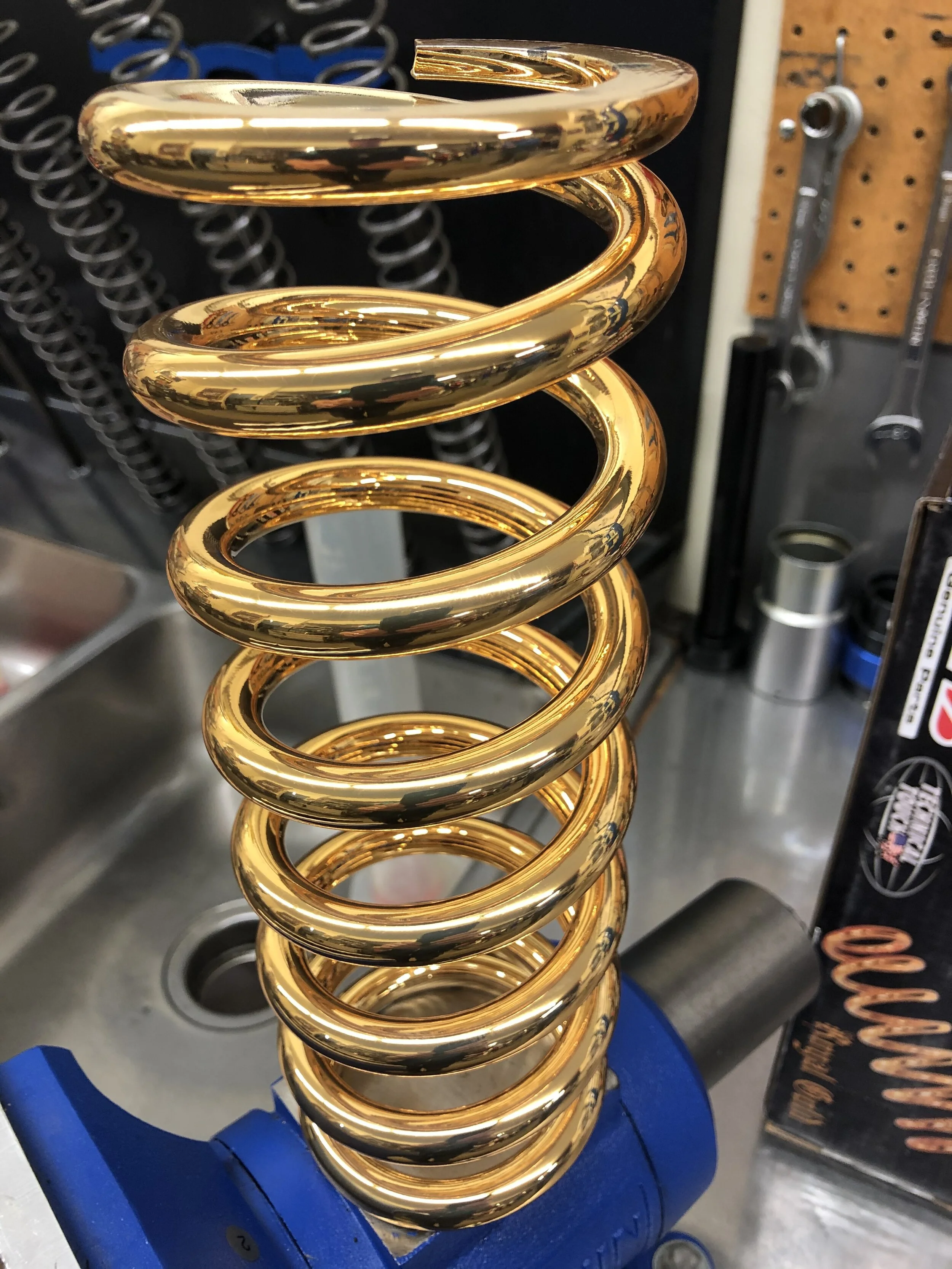 Showa — 707 Racing Suspension