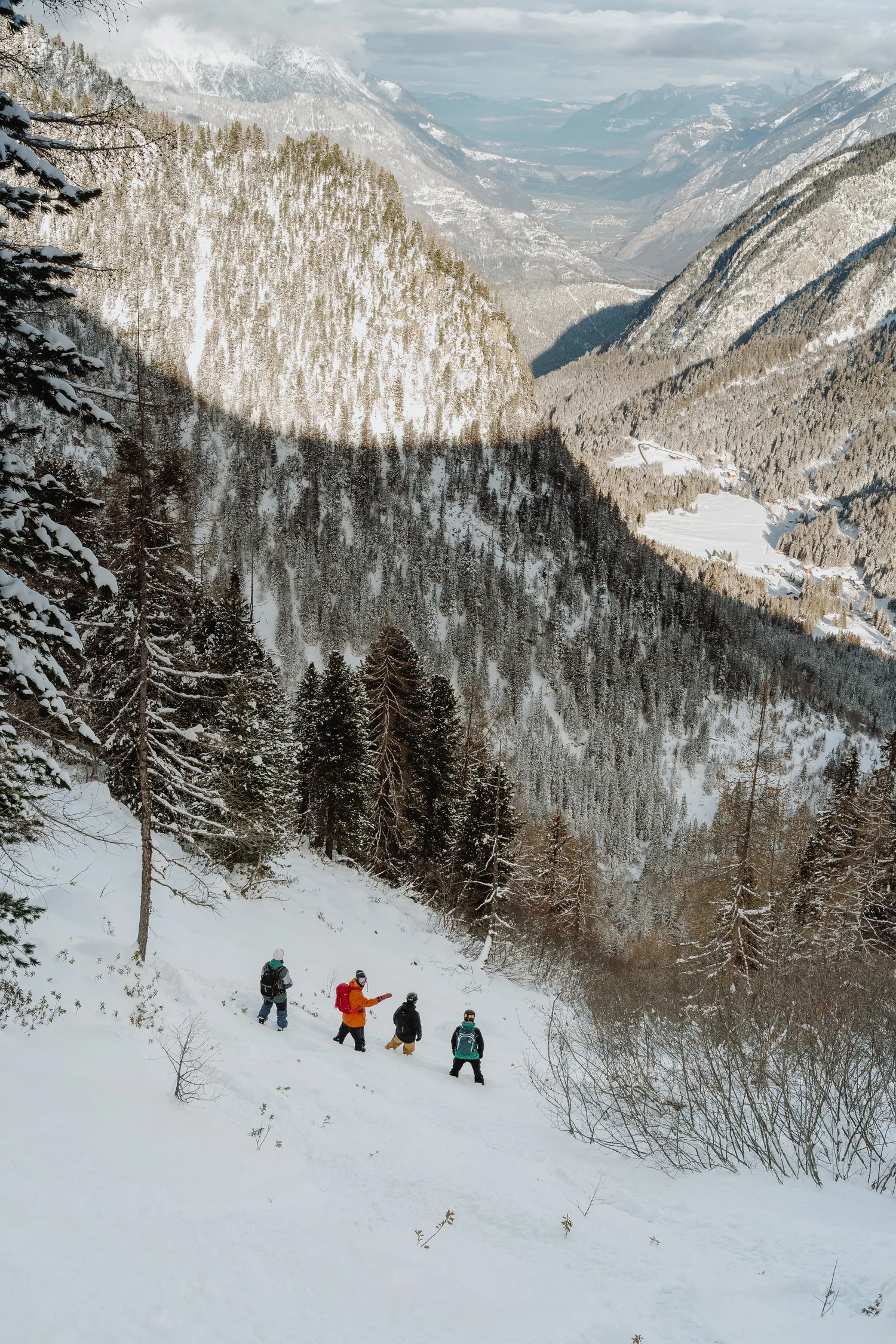 WEST SNOWBOARDING