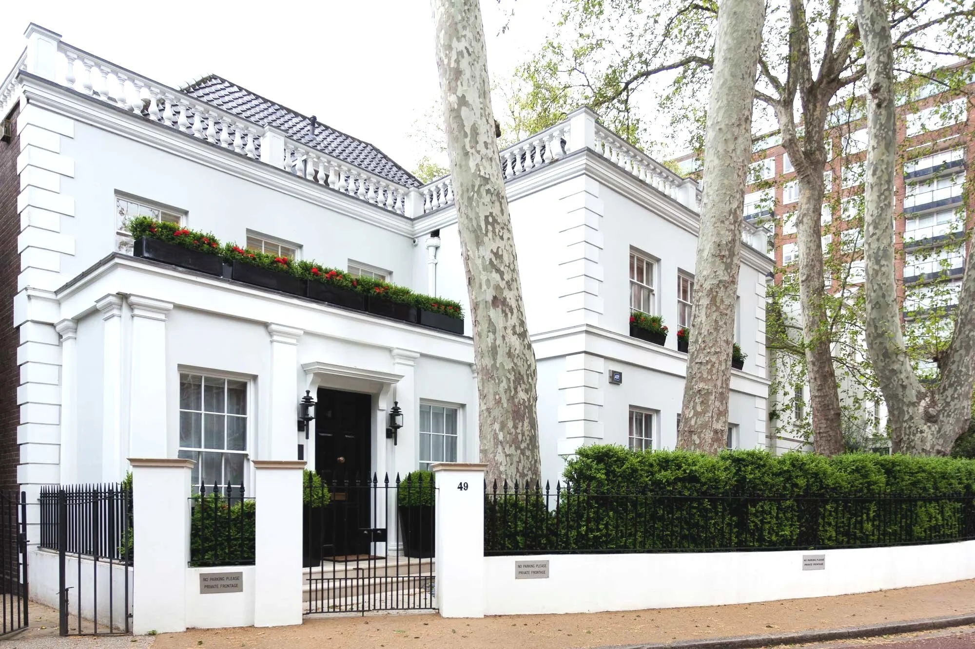 Kensington, Hyde Park Gate — Cordles