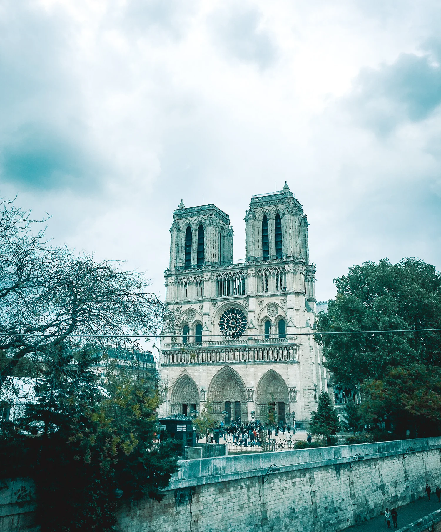 First Timer's Travel Guide to Paris • Attaliah Strubel