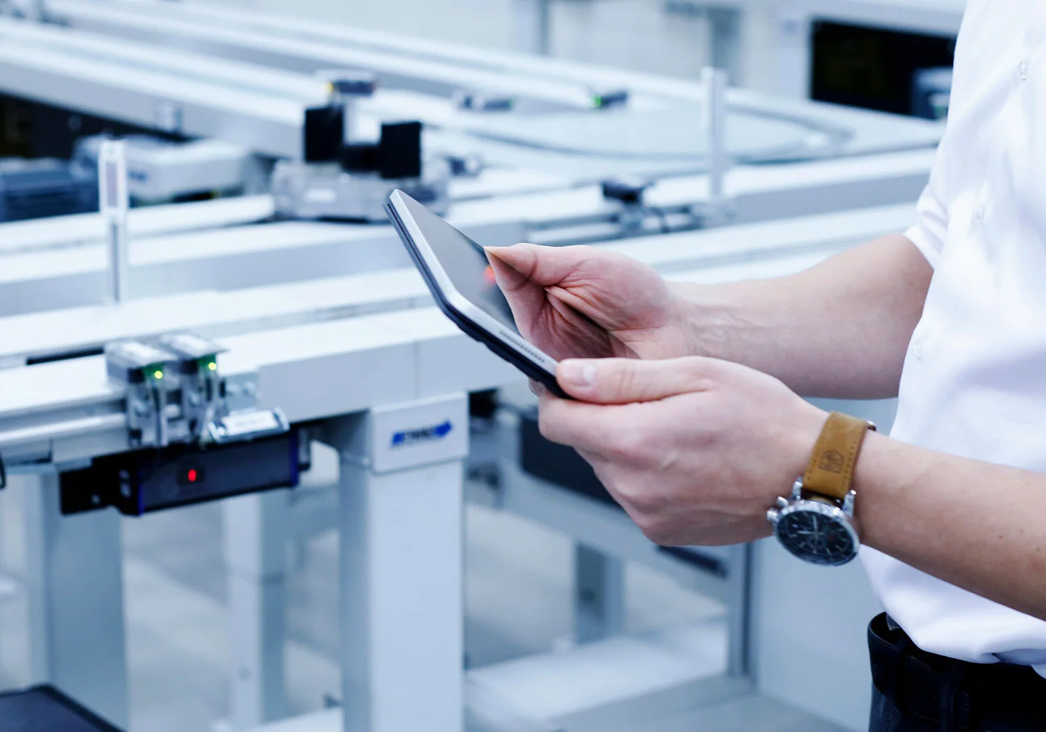 Smart Connected Services — EWAB Conveyor Automation Systems