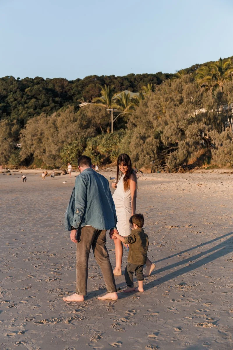 Byron Bay maternity photoshoot (Sharina, Ronan and Django) — Kim Hellberg Photography