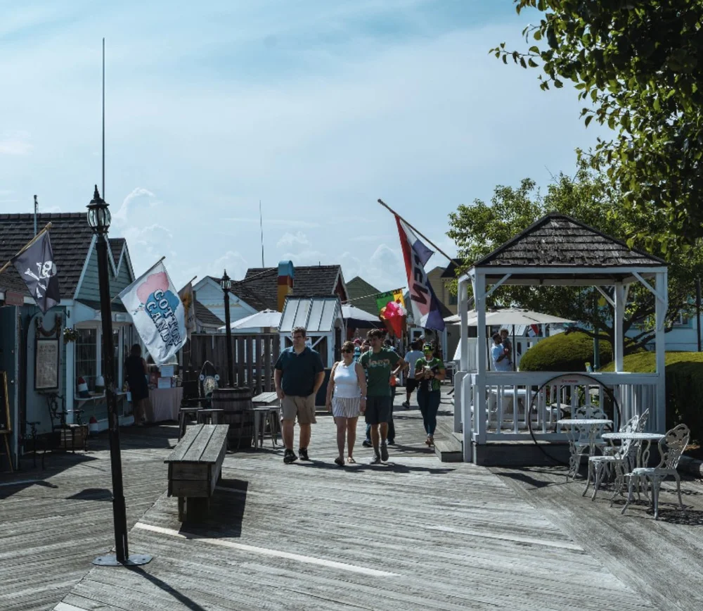 Boardwalk Shops — Captain's Cove Seaport