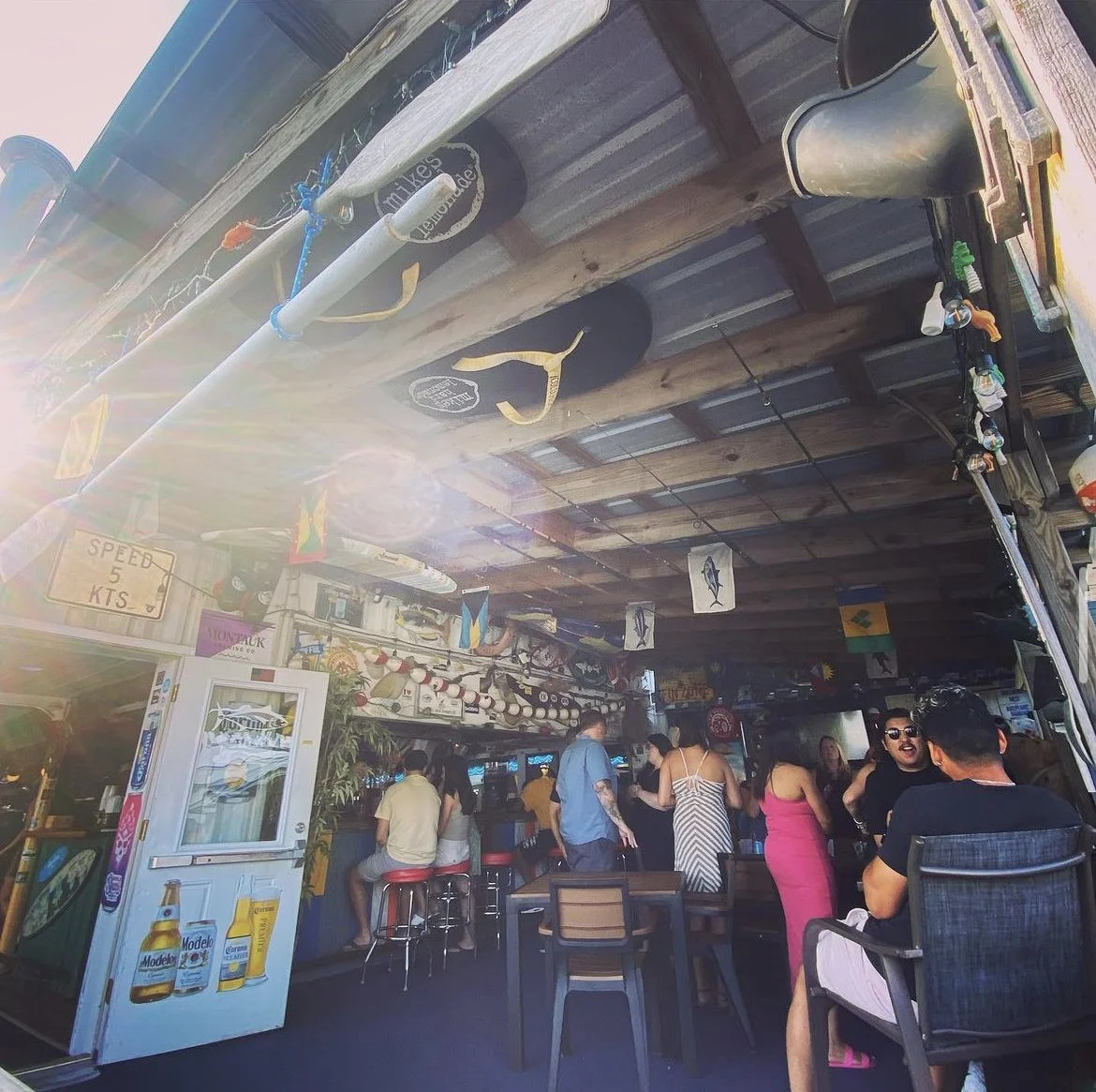 Outdoor Seafood Restaurant and Bar — Captain's Cove Seaport