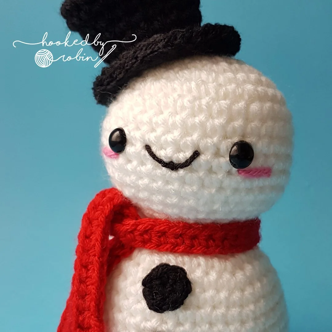 Amigurumi Crochet Snowman — Hooked by Robin