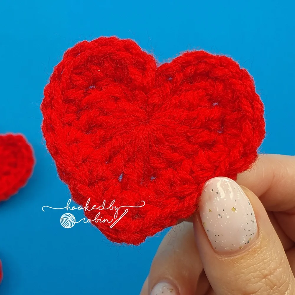 Crochet a Small Heart [Free Video Tutorial & Written Pattern!] — Hooked ...