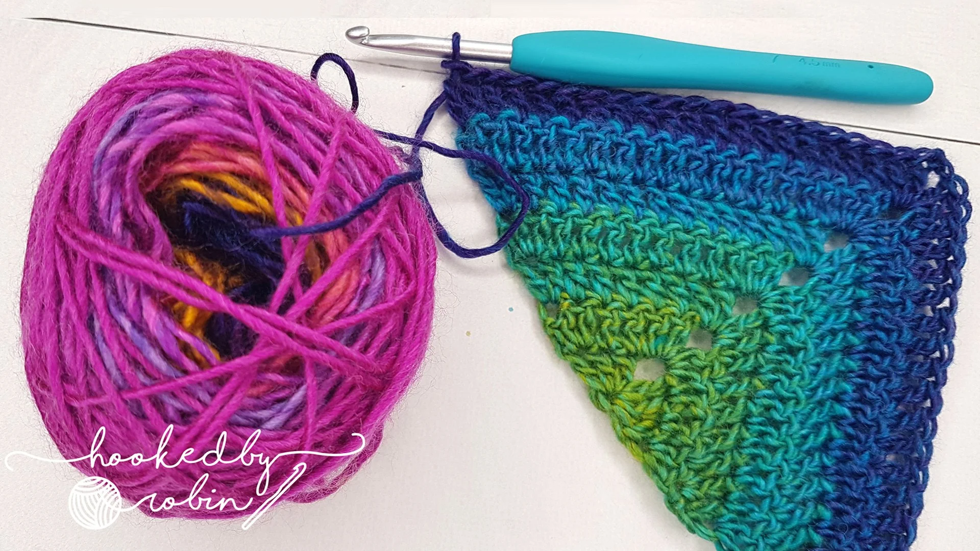 Crochet Solid Triangle Granny Shawl [Free Video Tutorial & Written ...