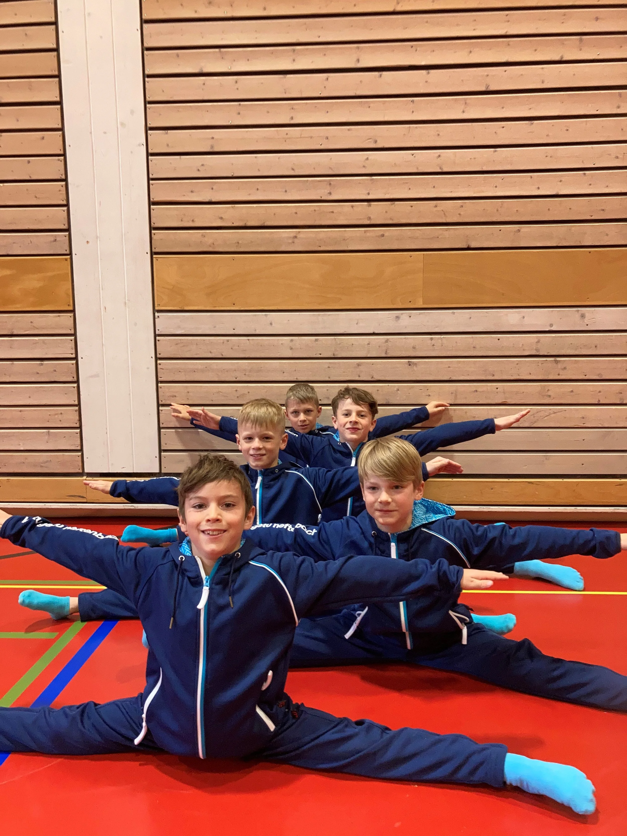 Kunstturnen — Turnende Vereine Neftenbach