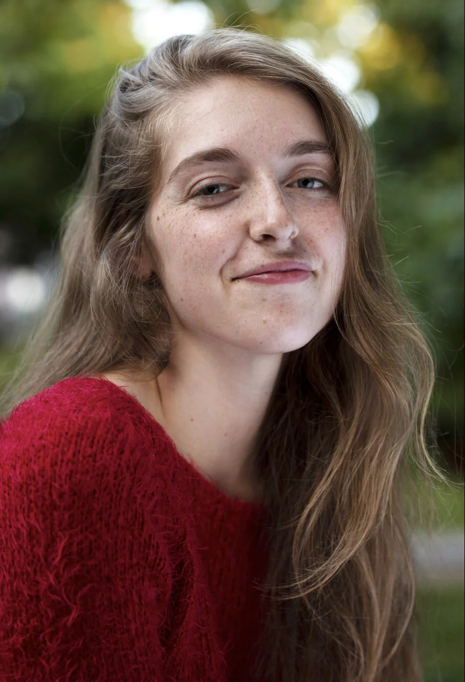 About — Nina Mollo