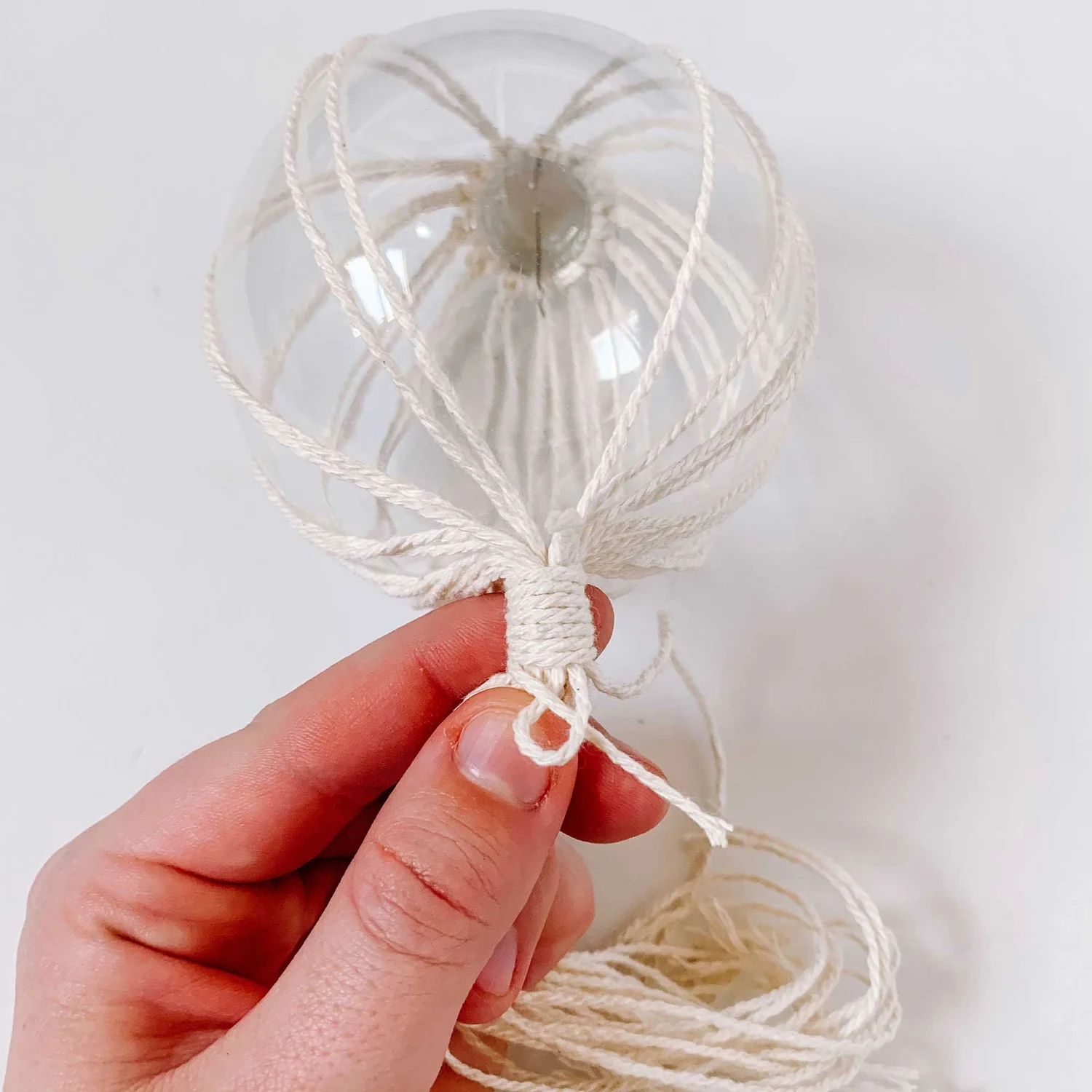 3 DIY Macrame Christmas Ball Ornaments — The Green Mad House