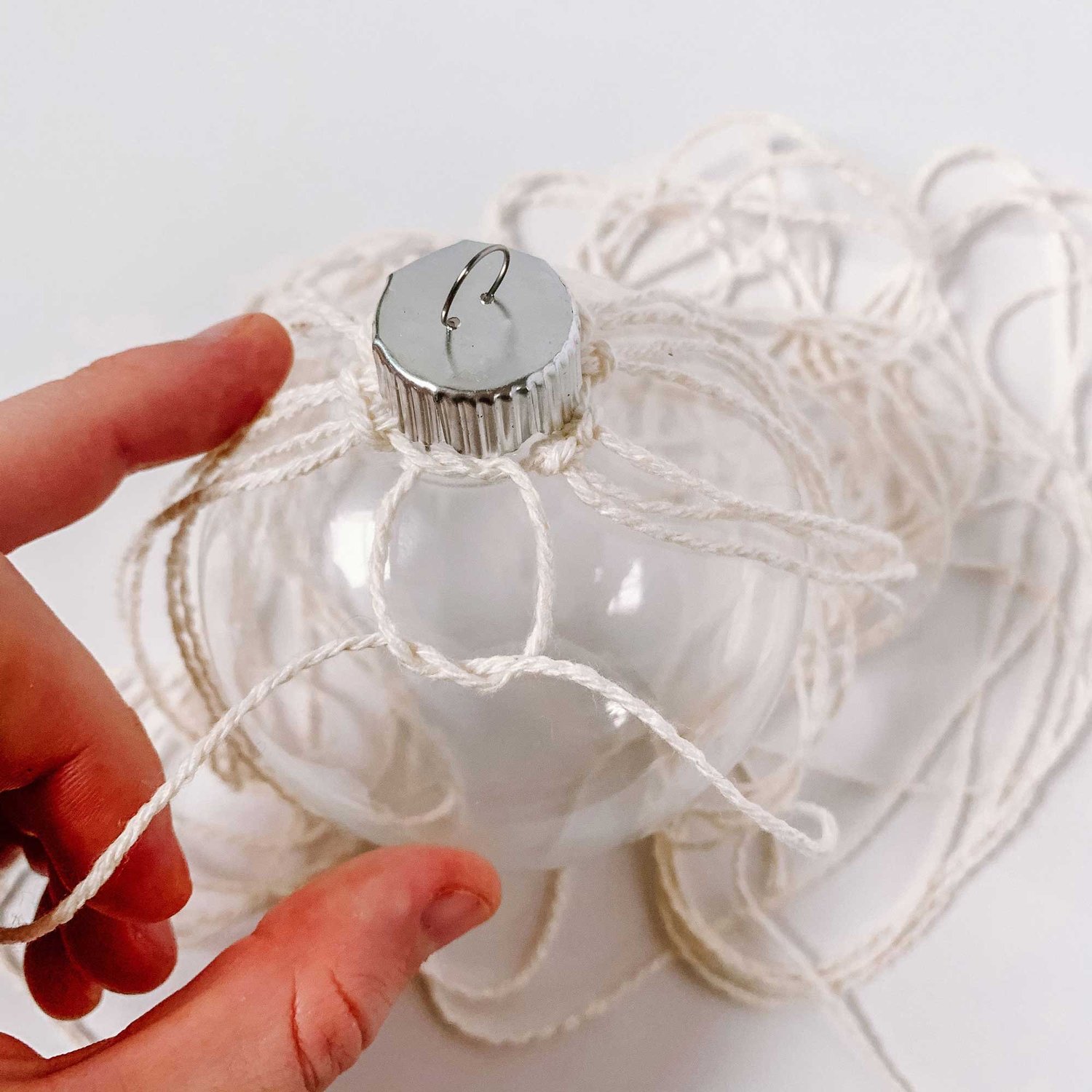 3 DIY Macrame Christmas Ball Ornaments — The Green Mad House