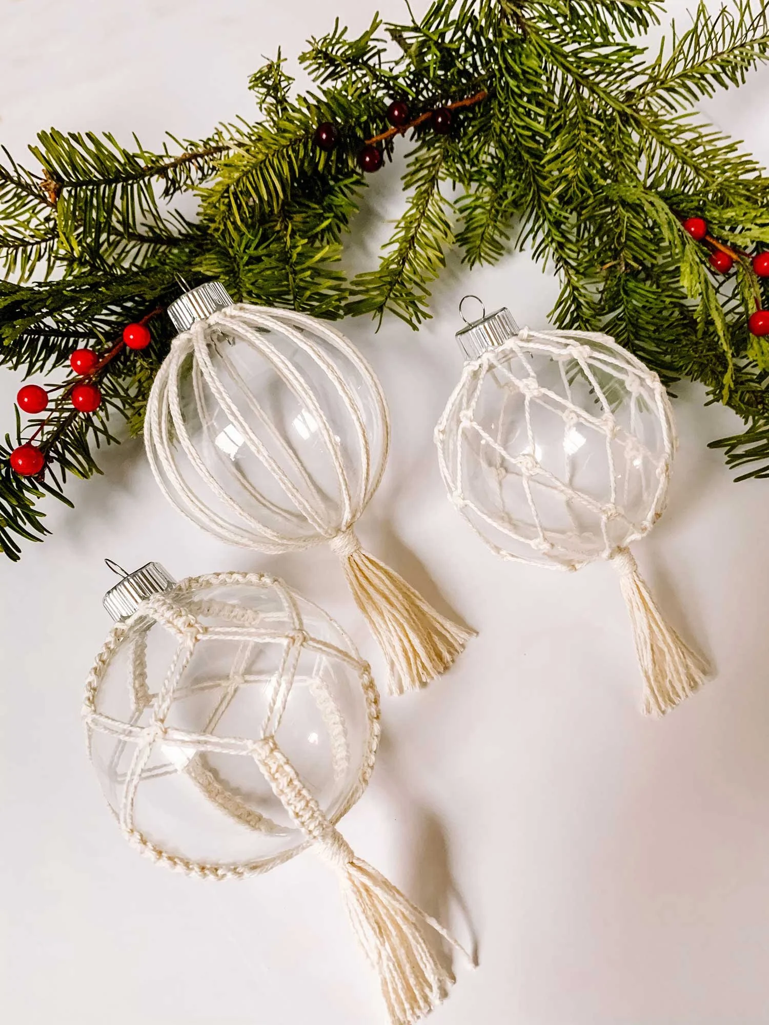 3 DIY Macrame Christmas Ball Ornaments — The Green Mad House